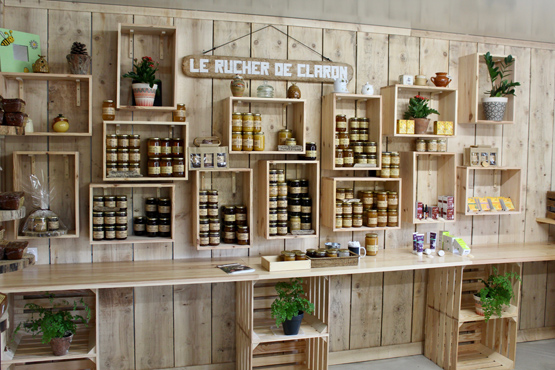 Le Rucher de Claron | À la Découverte de l’Univers Fascinant des Abeilles